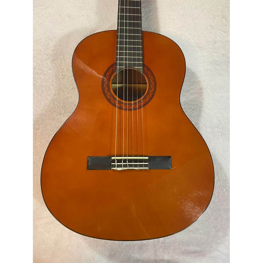 Yamaha C40 Classical Acoustic Guitar Professional Guitar | Shopee ...