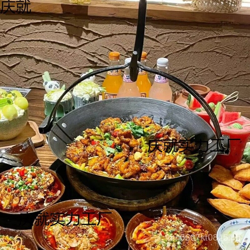 Old-fashioned Commercial Hanging Pot Cast Iron Chicken Fish Campfire ...