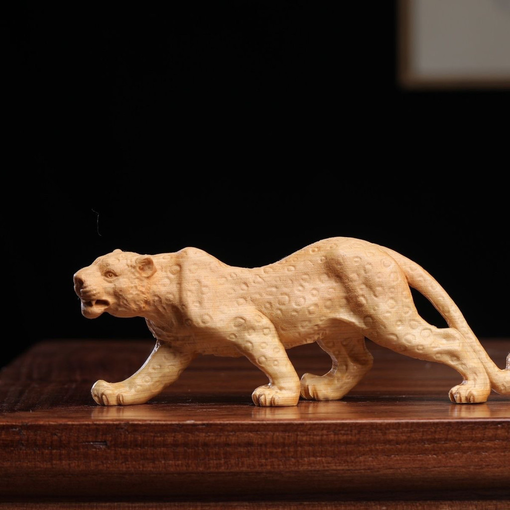 Ya Cypress Wood Carving Leopard All the Way Outbreak Car Decoration ...