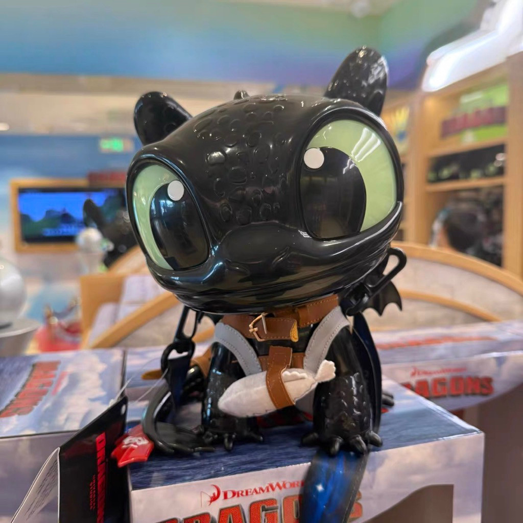How to Train Your Dragon Bucket Light from Universal Studios popcorn ...