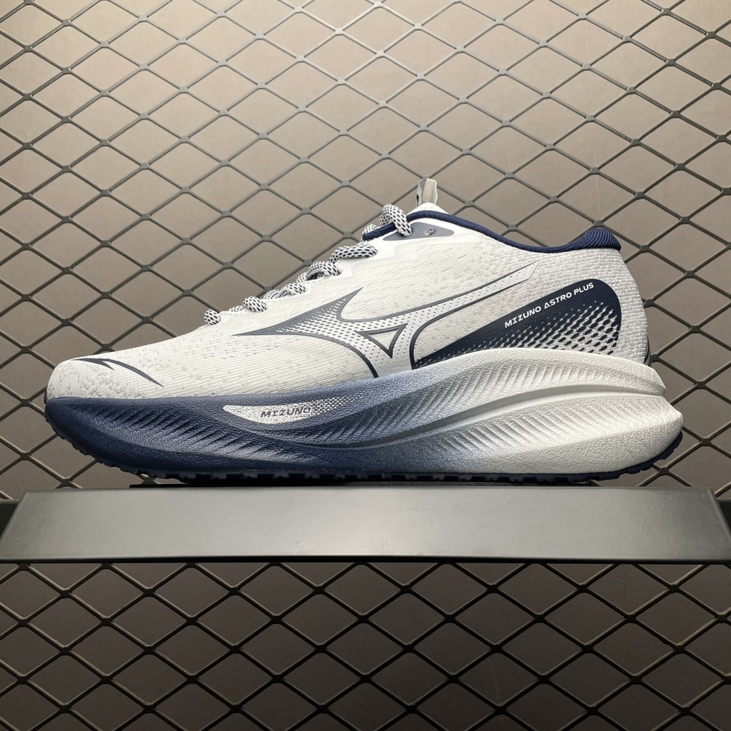 Lightweight and breathable training running shoes for men and women ...