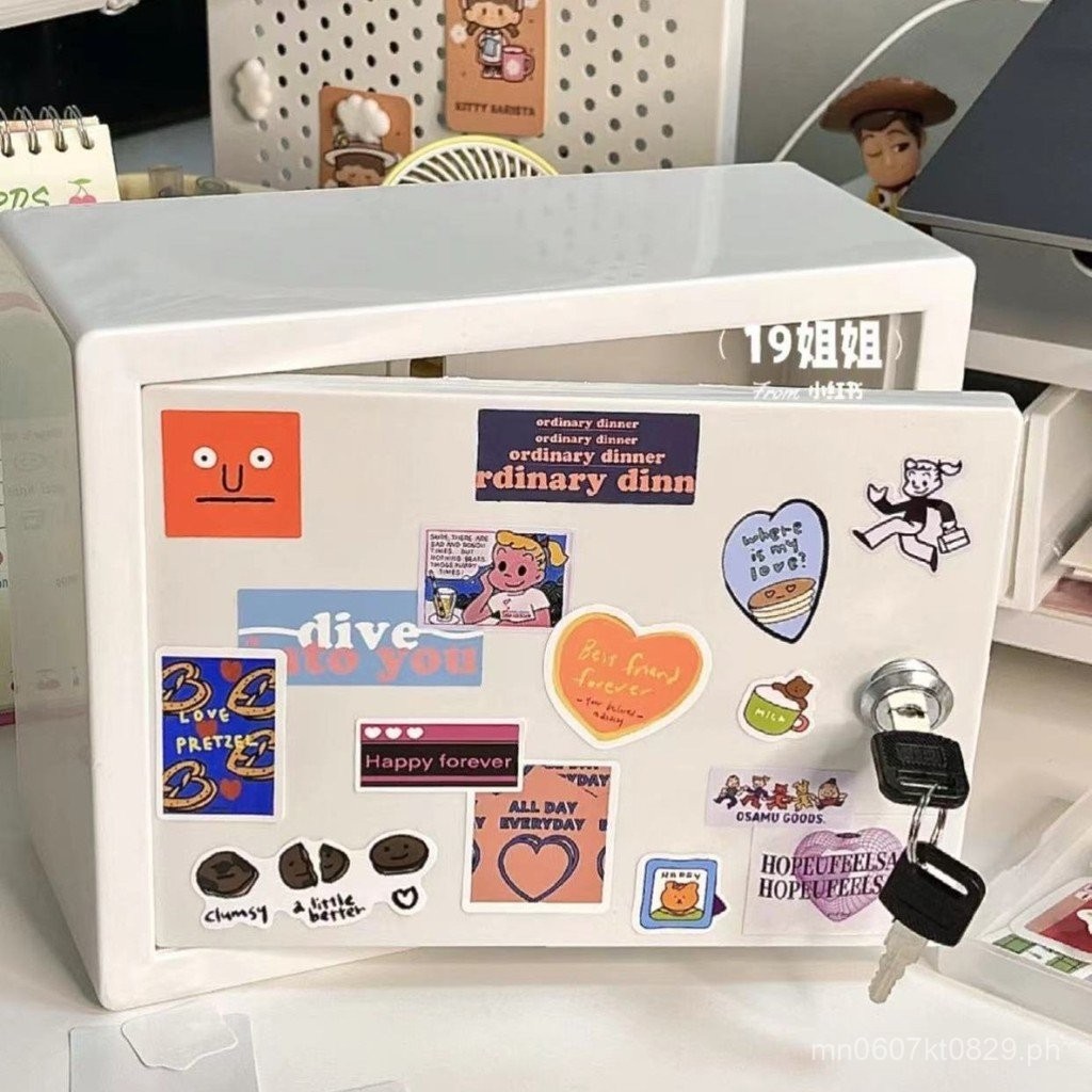Desktop Box's Quirky Little Lockable Money Box with Lock, Small Money ...