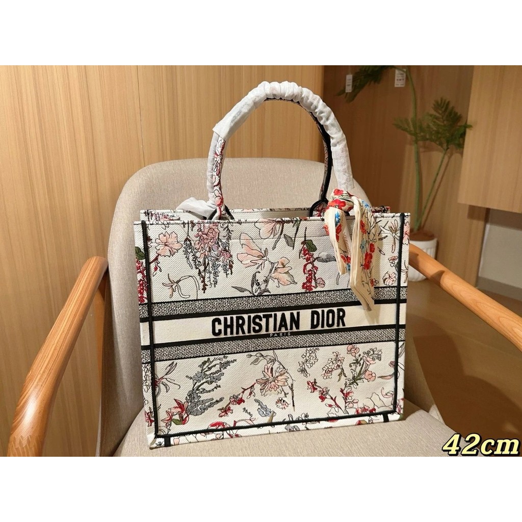 Gift Box Packaging with Scarf Dior Dior Book tote New Painting Series ...