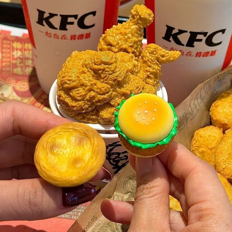 KFC Burger Ring Valentine's Day Crazy Thursday KFC Egg Tart Ring ...