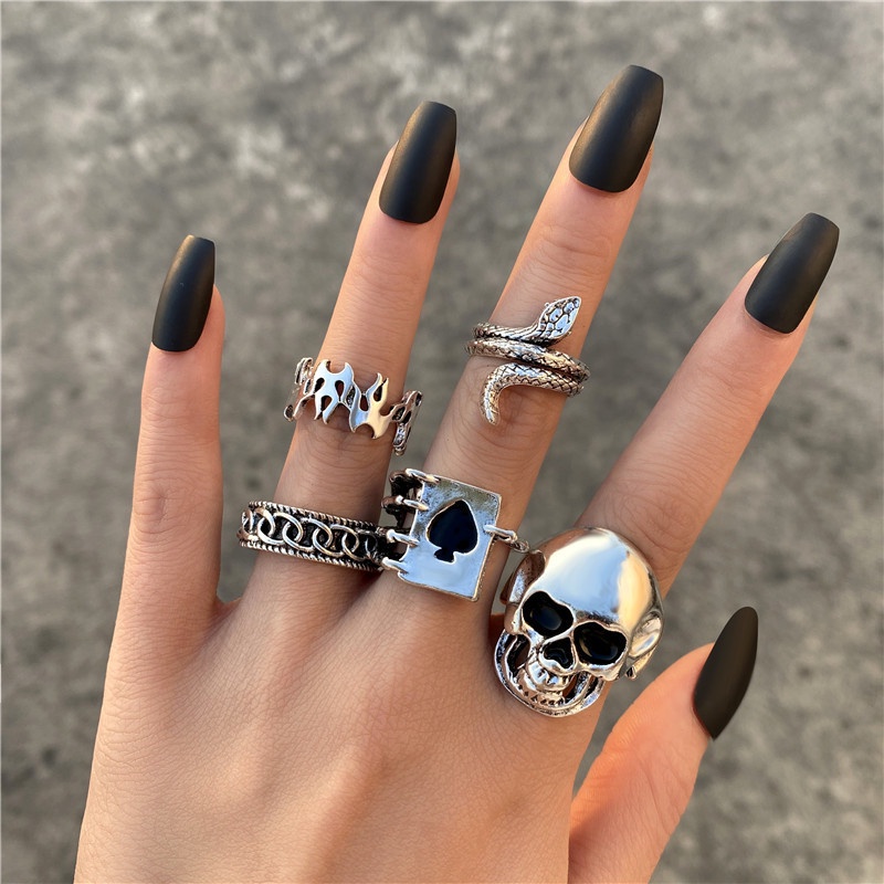 Heavy Metal Style Punk Exaggerated Skeleton Poker Clown Spider Ring Set ...