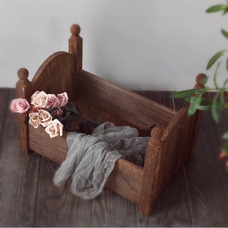 Wooden bed detachable children's photo props small wooden bed full moon ...