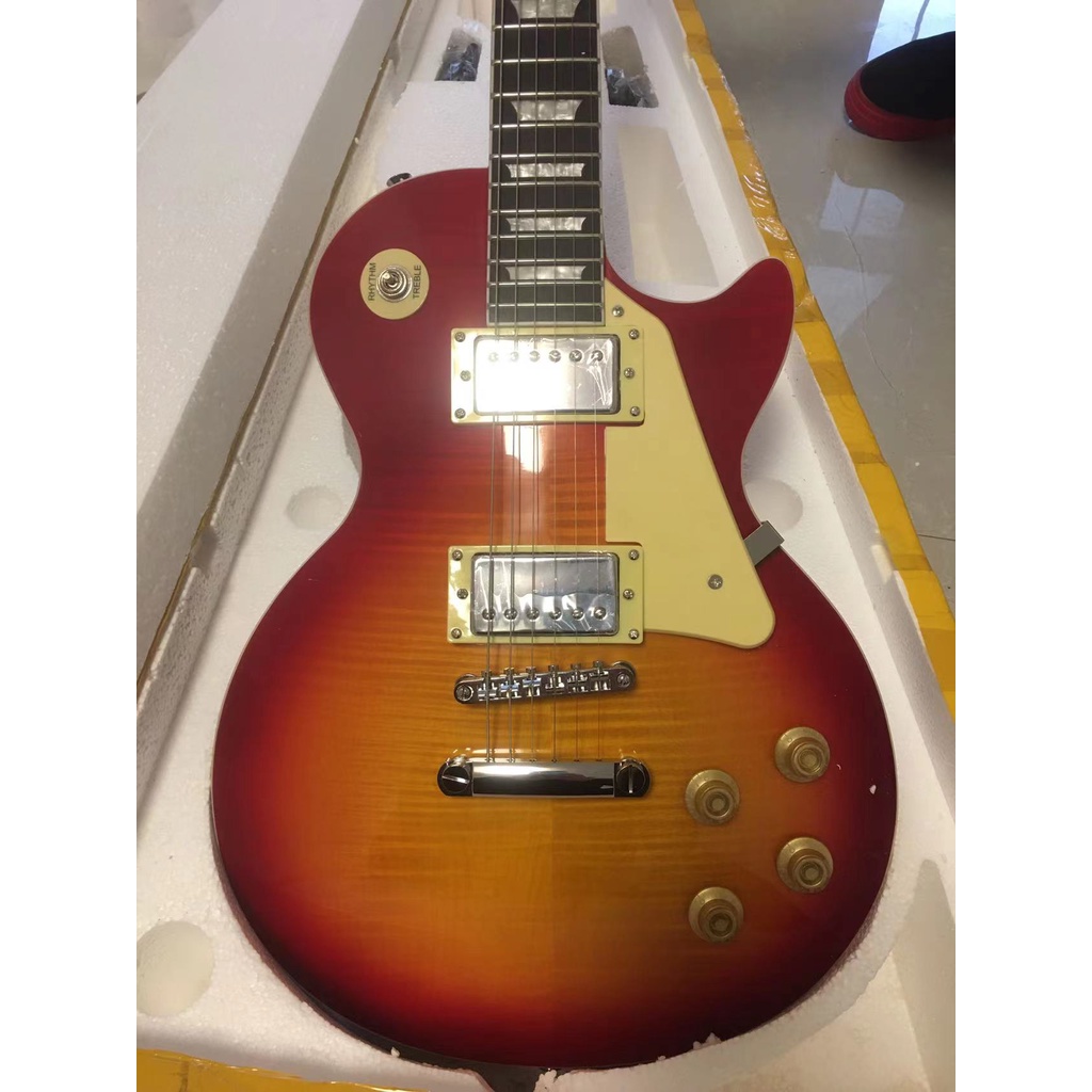 Gibson Les Paul Standard/Custom Electric Guitar Flame Maple Top ...