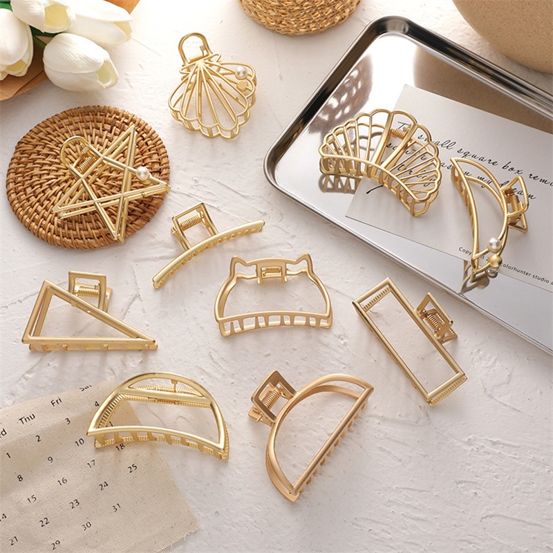 Geometric Hair Claw Clamps Hair Crab Moon Shape Metal Hair Clip Solid ...