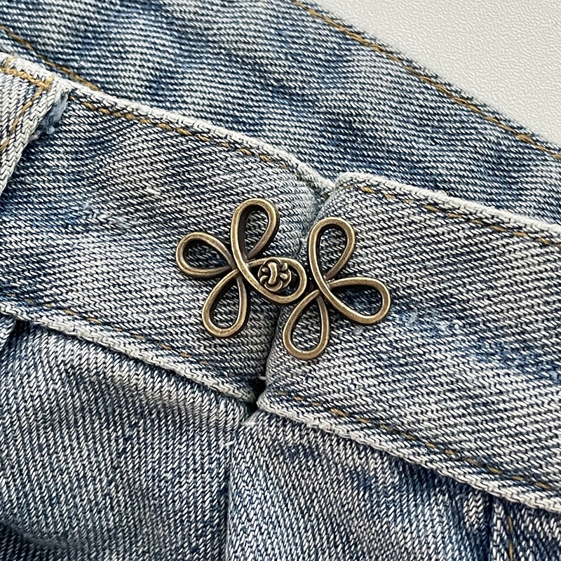 Korean Style Metal Brooch Pin Buckle Bear Flower Butterfly Shrink Waist Pin Waist Collection