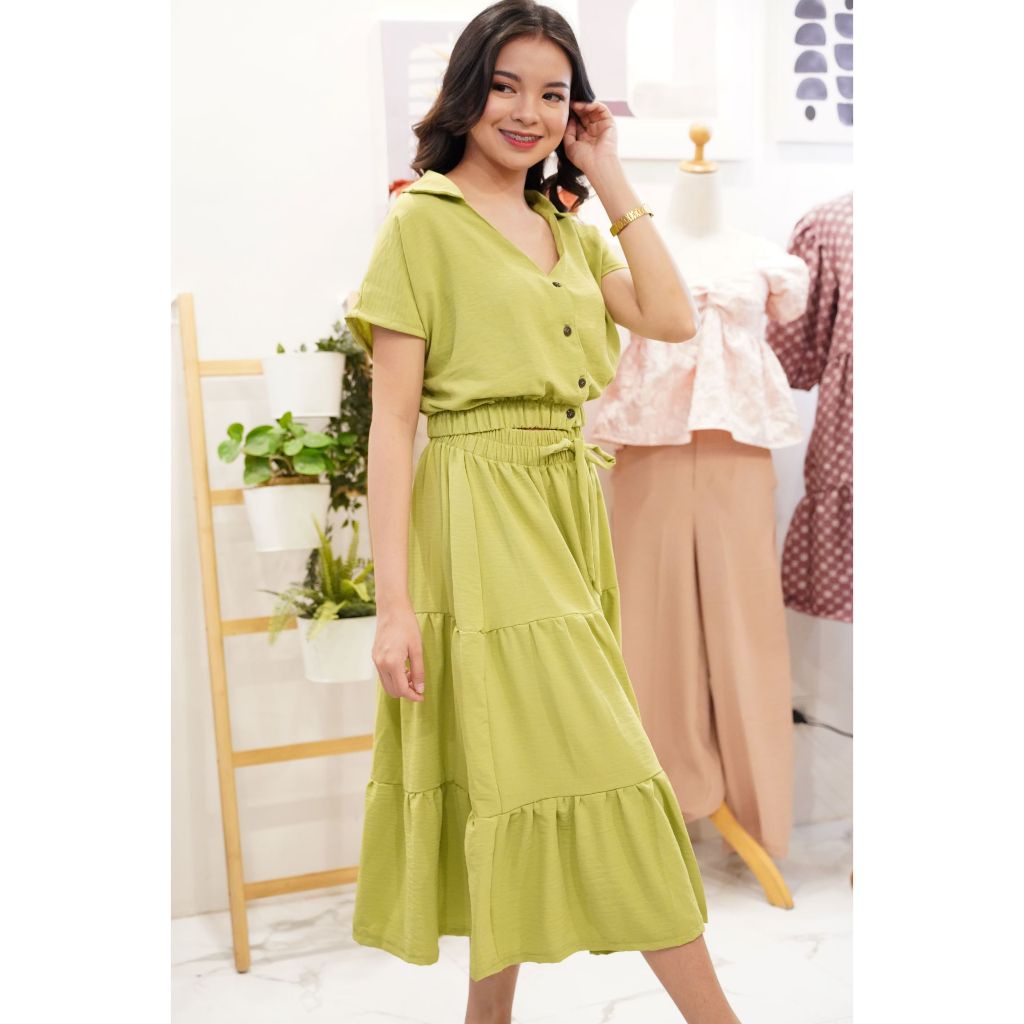 Yaree&Co Reesa V Neck Collar Button down top and skirt coordinates ...