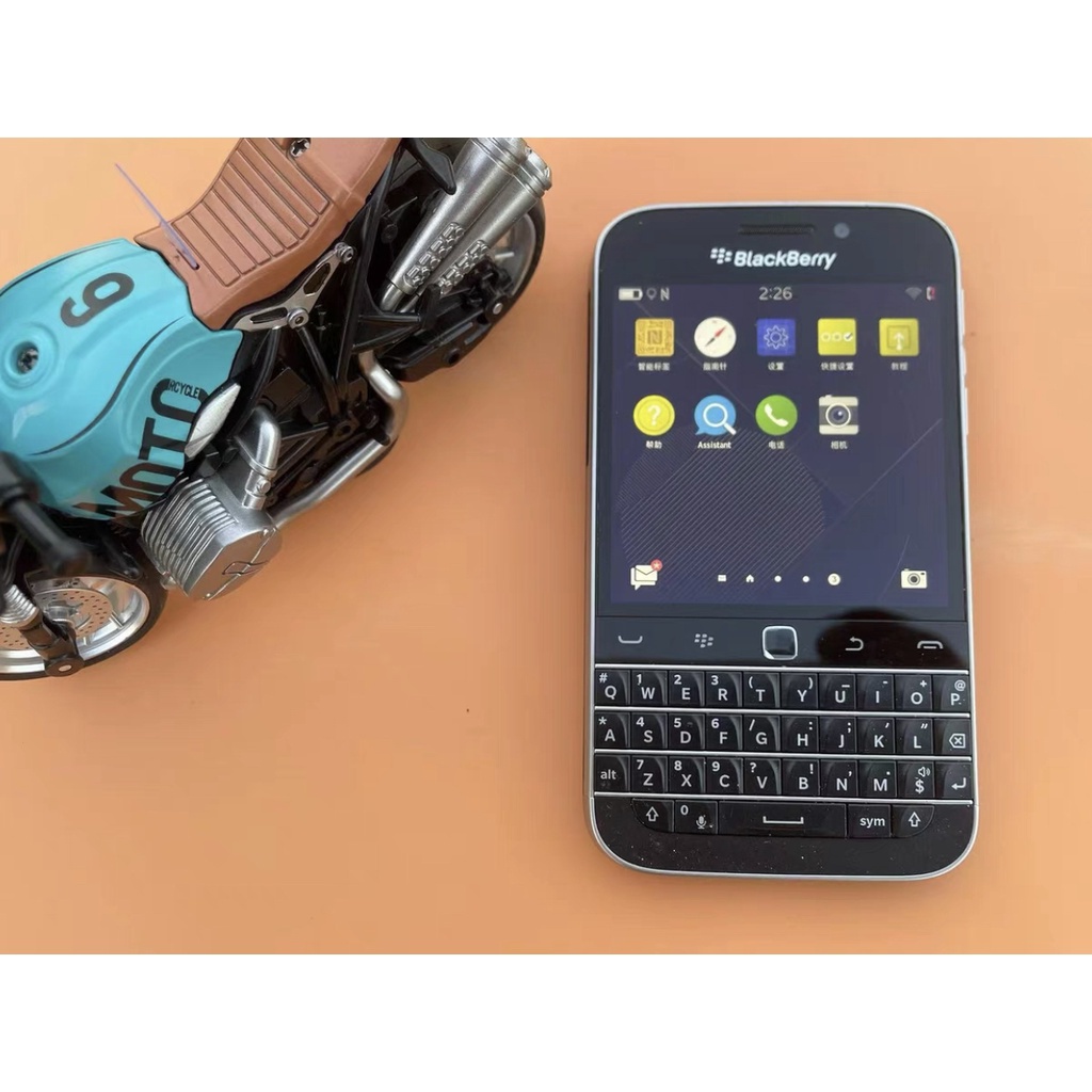 Blackberry Q20 Classic 3.5 Inch Dual Core 16GB ROM 2GB RAM 4G LTE 8MP ...