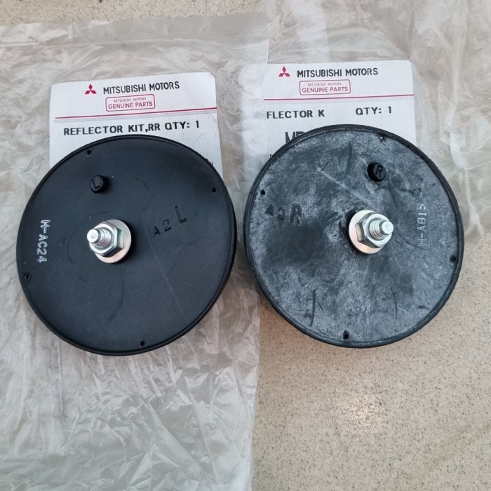 Original Mitsubishi Strada L200 Rear Bumper Reflector | Shopee Philippines