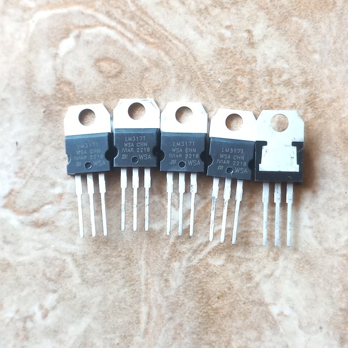 IC LM317 REGULATOR LM317T L317 M317 LM 317 317T TR TRANSISTOR TR ...