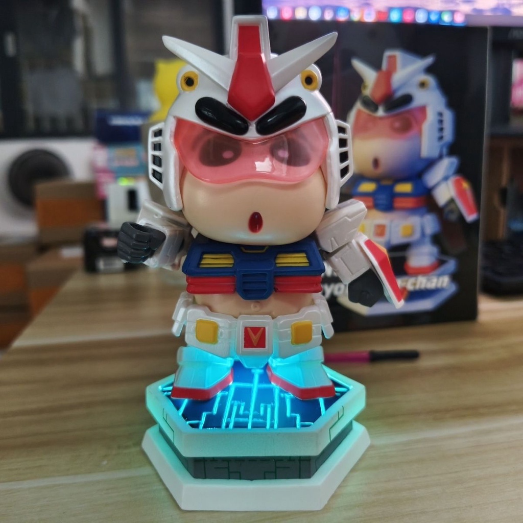 Crayon Shin-Chan Base Seven-Color Breathing Light Gundam Crayon Shin ...
