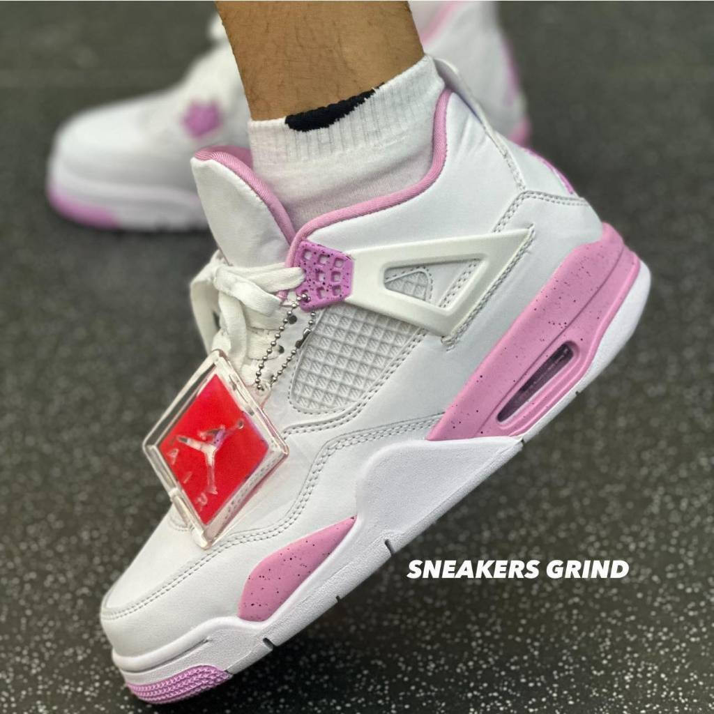 Jordan 4 Pink Oreo Shoes With Socks Orig Equipment Manufactured Not ...