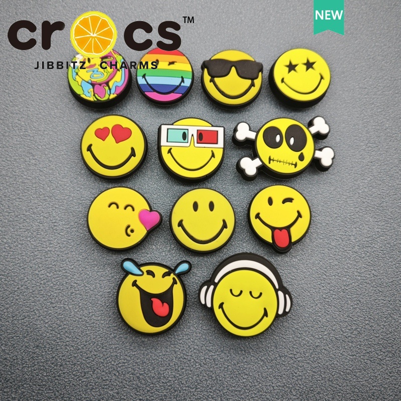 Jibbitz crocs charm emjoi Shoe Buckle Cartoon Cute Smiley Face ...