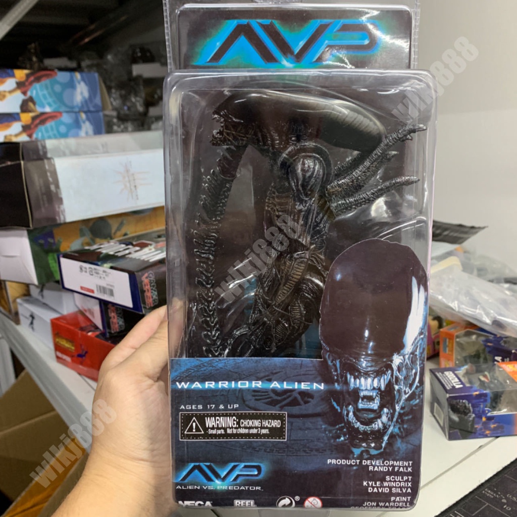 Alien NECA Predator Xenomorph Egg Newborn Facehugger Chestburster ...
