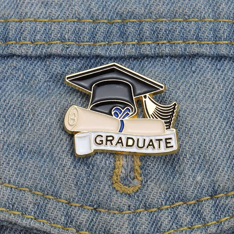 Creative Bachelor's Cap Graduation Commemorative Enamel Lapel Pin ...