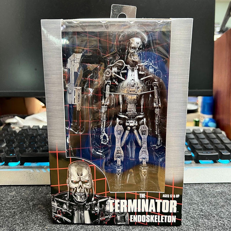 NECA First Edition Movie Terminator T800 Skeleton Arnold 7 Inches ...