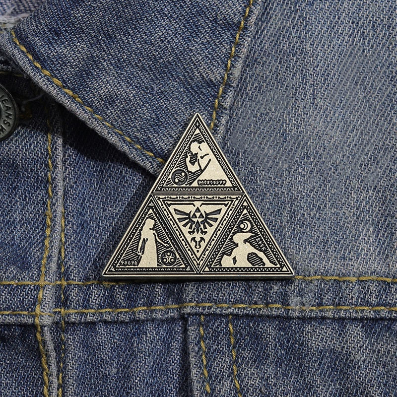The Legend of Zelda: Breath of The Wild Triforce Brooch Retro Metal ...