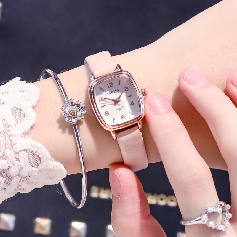 Chic Woman Small Watch Vintage Simple Students Girls Lady Gift | Shopee ...