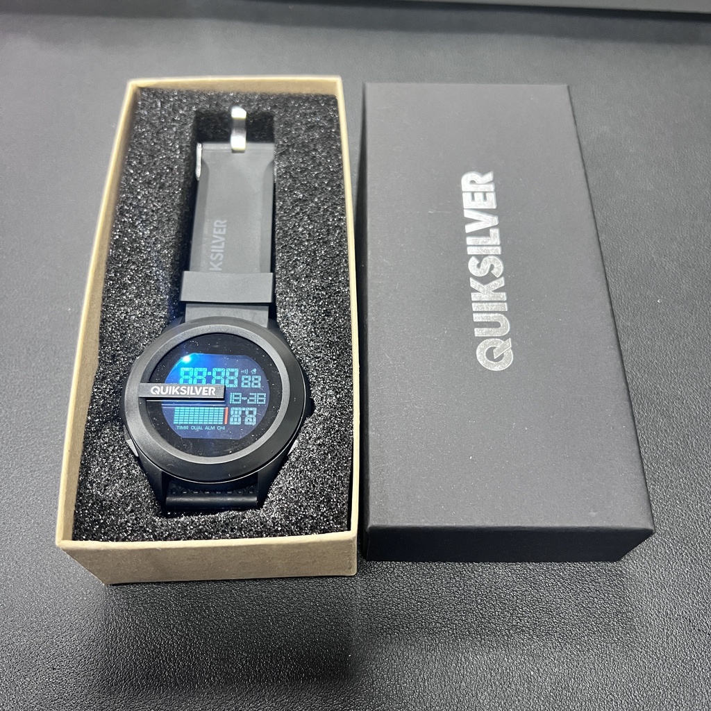 QuikSilver Men Watch Digital Male Wrist Watch with Rubber Strab ...