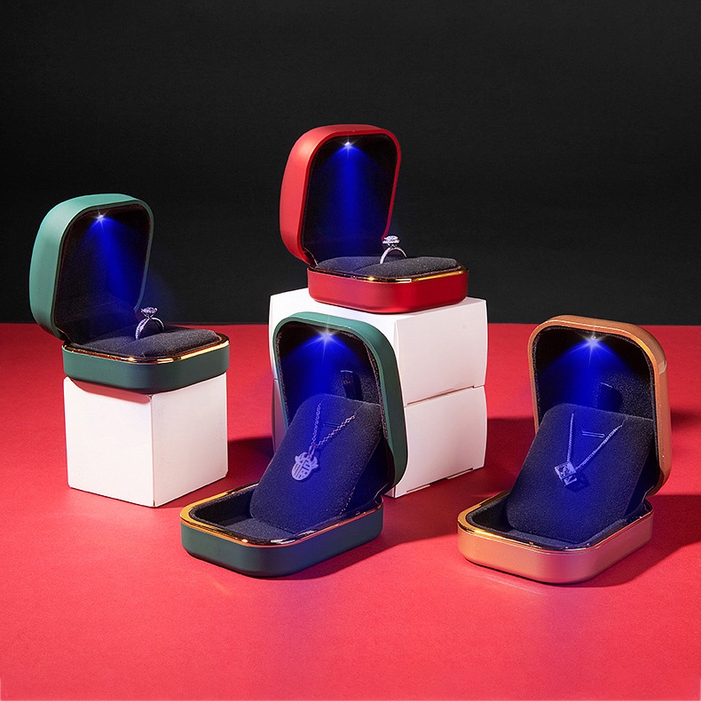 LED Light Jewelry Box High-end Proposal Ring Gift Box Rounded Corners ...