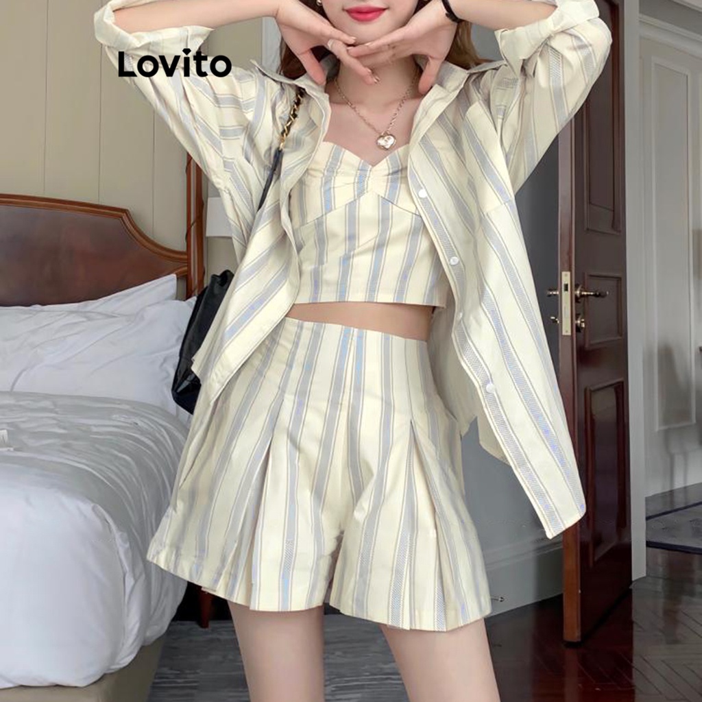 Lovito Women Boho Striped Structure Line Pleated Shorts Sets L71ed128