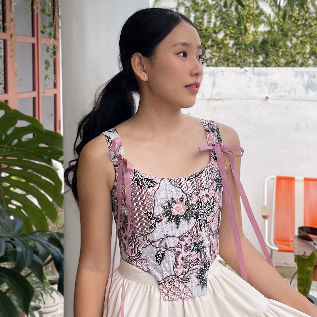 Gendhis Seashell Corset Top - Kanona | Shopee Philippines