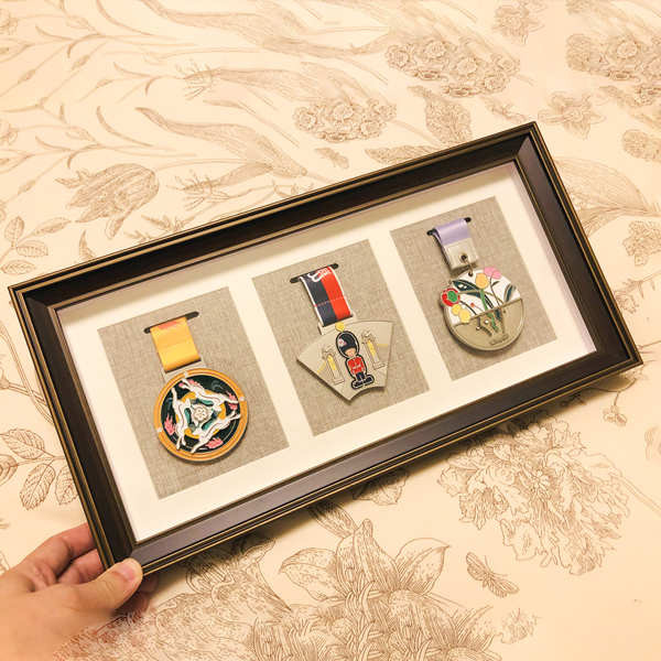 medal organizer medal frame medal frame organizer Marathon keep Badge ...