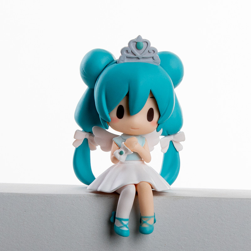 Anime Peripheral: Big-eyed Chibi Hatsune Miku Handheld Carrying Case ...