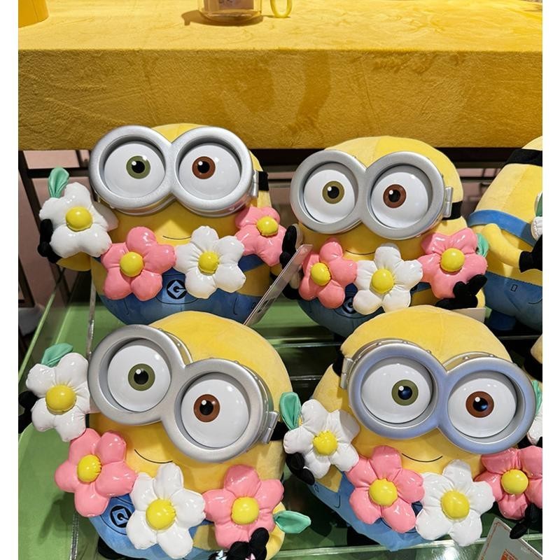 Universal Studios Daisy Wreath Minions plush doll, Spring Daisy Minions ...