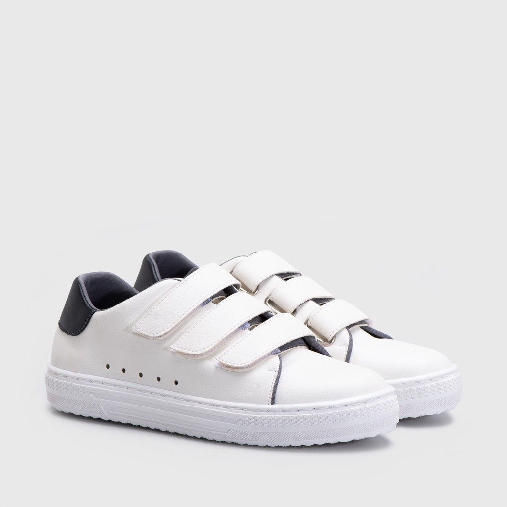 Chrizzy White Sneakers (FPS) | Shopee Philippines