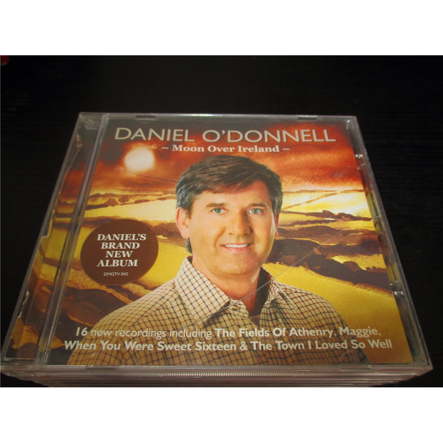 E3738：Daniel O Donnell - Moon Over Ireland | Shopee Philippines