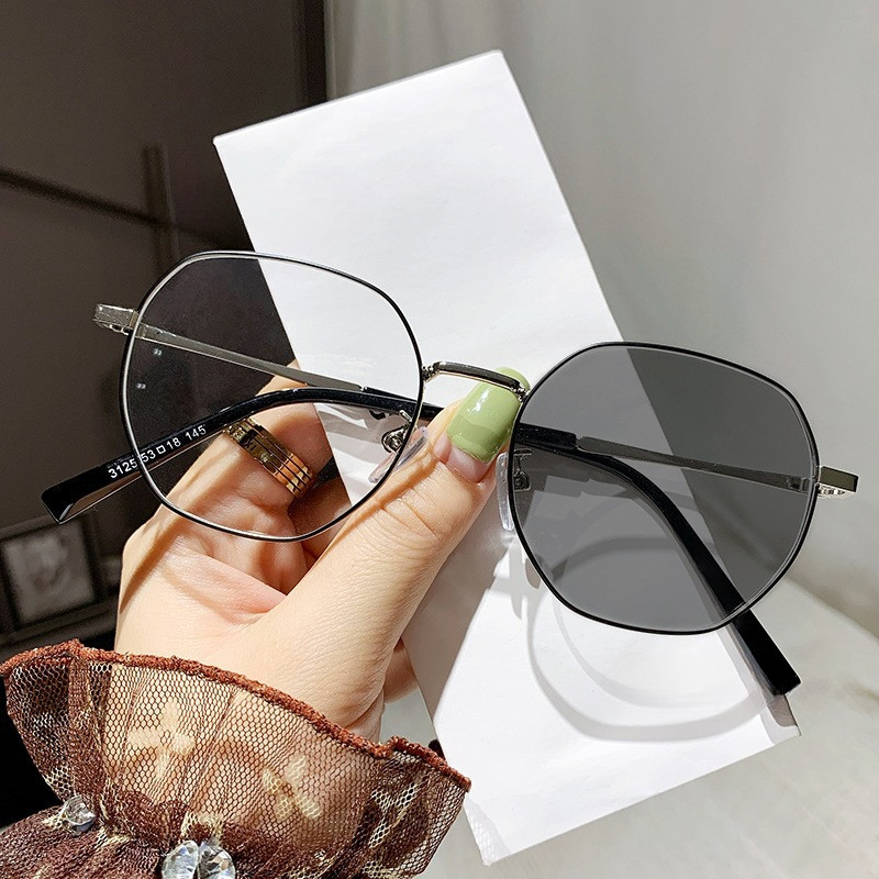 (-0~-500)Photochromic Myopia glasses, color changing anti blue light ...