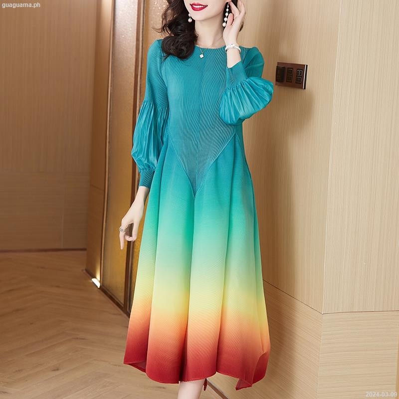 Gradient color dress for women's commuting, pleated flower bud skirt ...