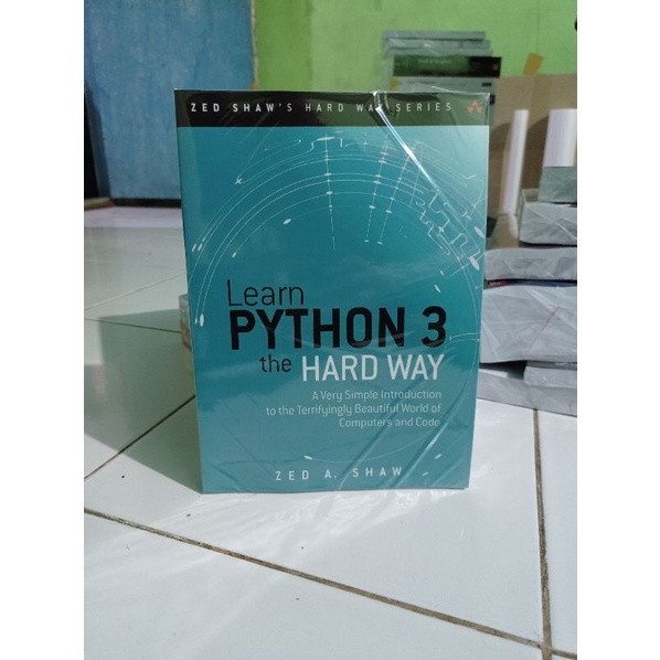 Learn Python 3 the Hard Way: A Very Simple Introduction to the Terrify | Shopee Philippines