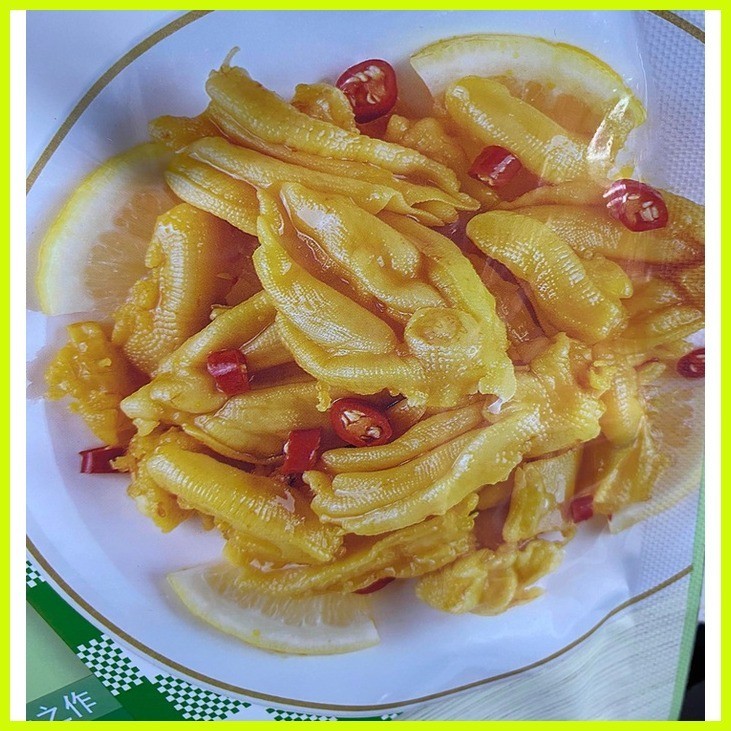 ♞Log Cabin Spicy Boneless Chicken/Duck Feet Snacks 110g | Shopee ...
