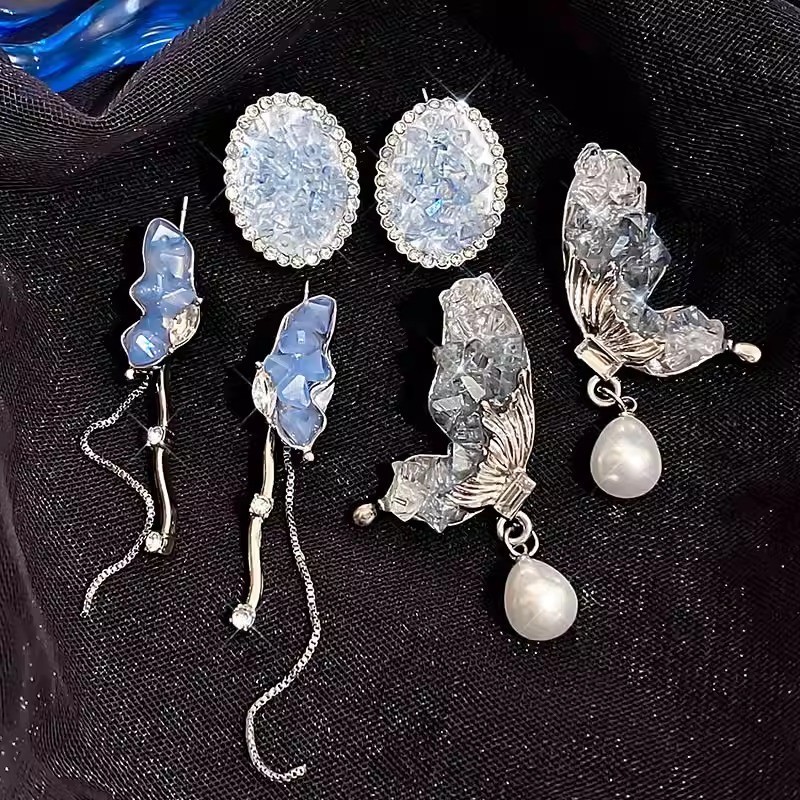 Simple Ladies New Style Earrings Fashion High-End Earrings | Shopee ...