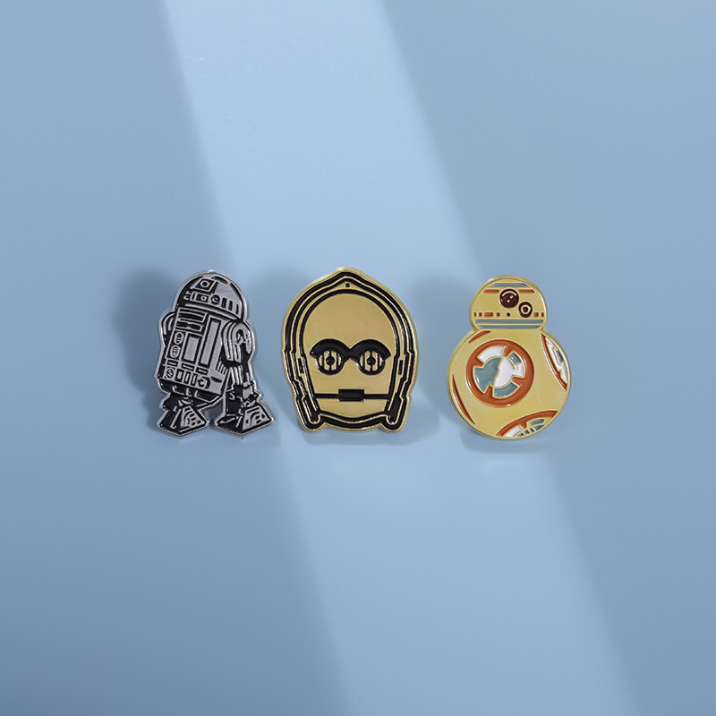 Movie Star Wars Enamel Pins Brooches Anime Mandalorian Armor Brooch Pin ...