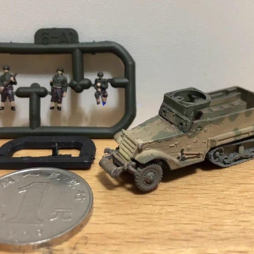 Takara Ocean Hall Tank Museum 5 Bombs 1/144 Half Track Armored Vehicle ...