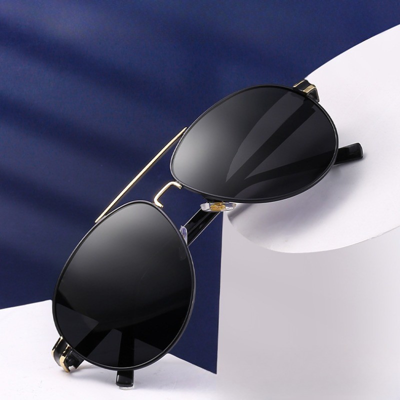 Photochromic Polarized Sunglasses UV400 Pilot Style Shades Color ...