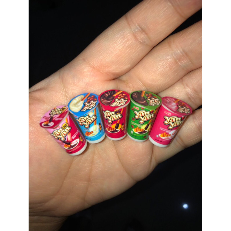 Miniature yan yan and yum yum simulation for your doll,dollhouse ...