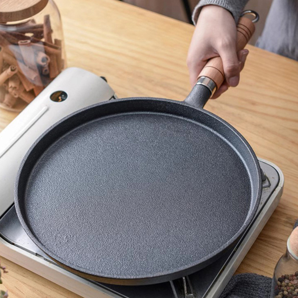 Cast Iron Frying Pan Uncoated Non Stick Flat Bottomed Pan Omelet Steak ...