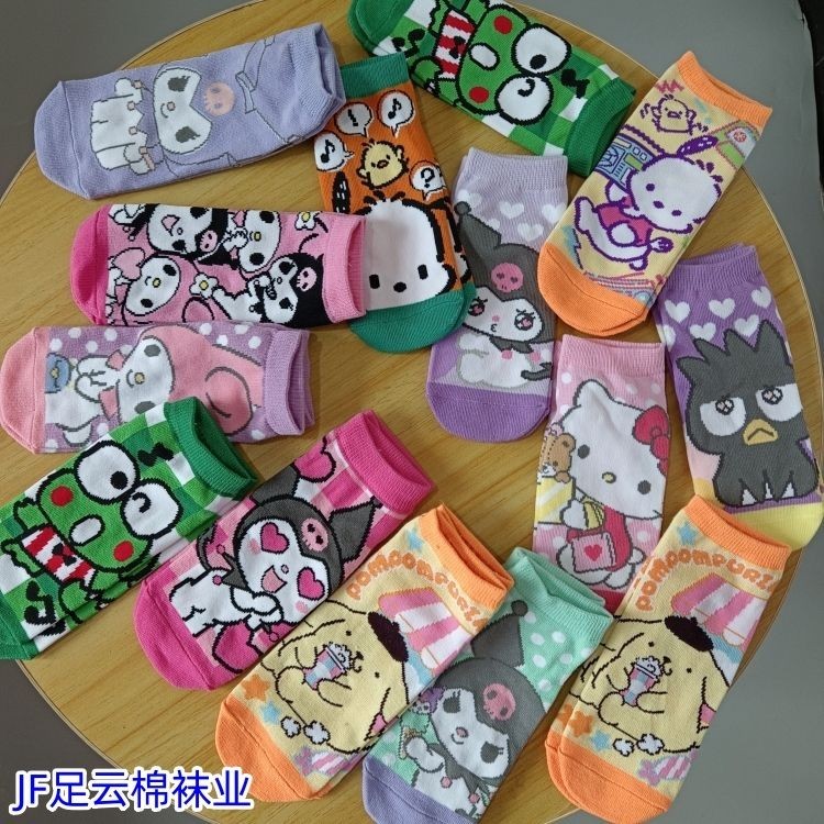 Spring New Style Crayon Shin-Chan Sanrio Short Tube Boat Socks Original ...