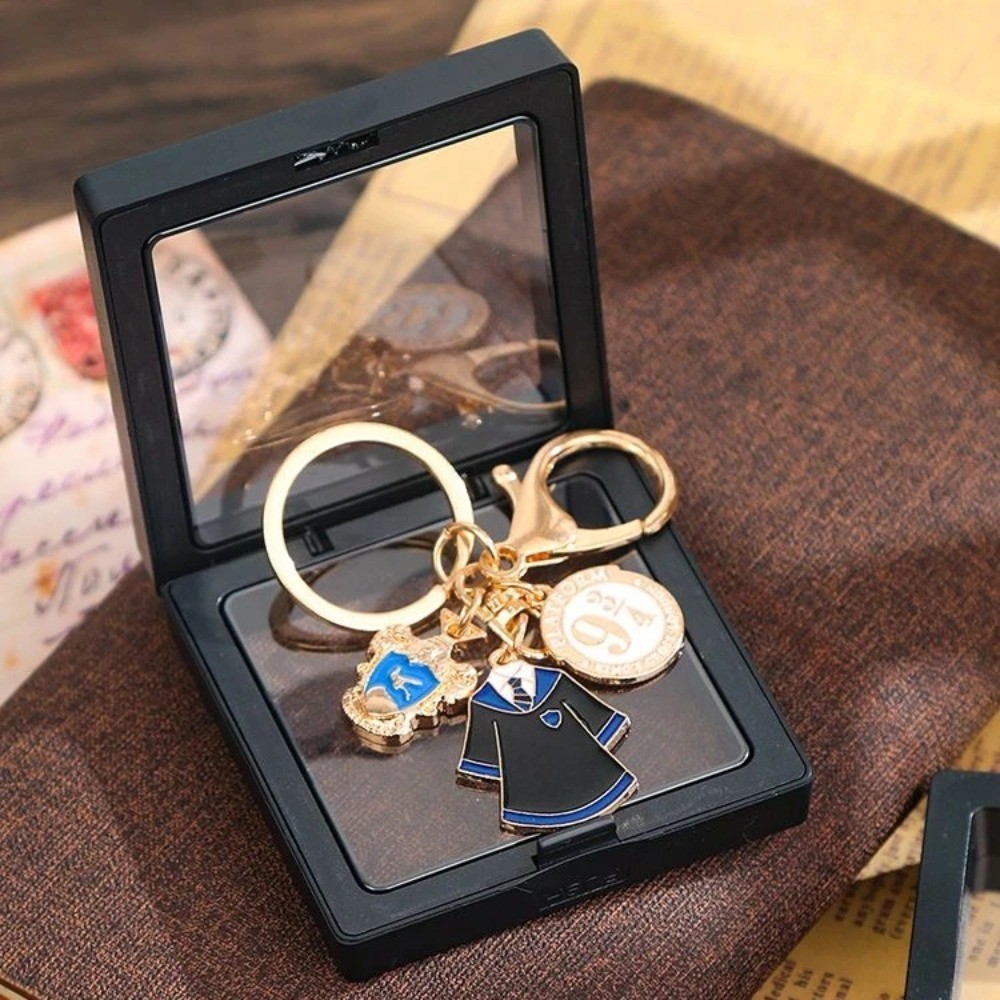 Creative Harry Hogwarts Castle Pendnats Key Chain College Logo Badge ...