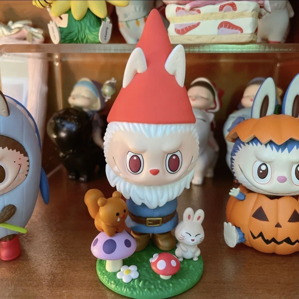 P POPMART Labubu Gardener Dwarf Limited Edition Elevator Handmade ...