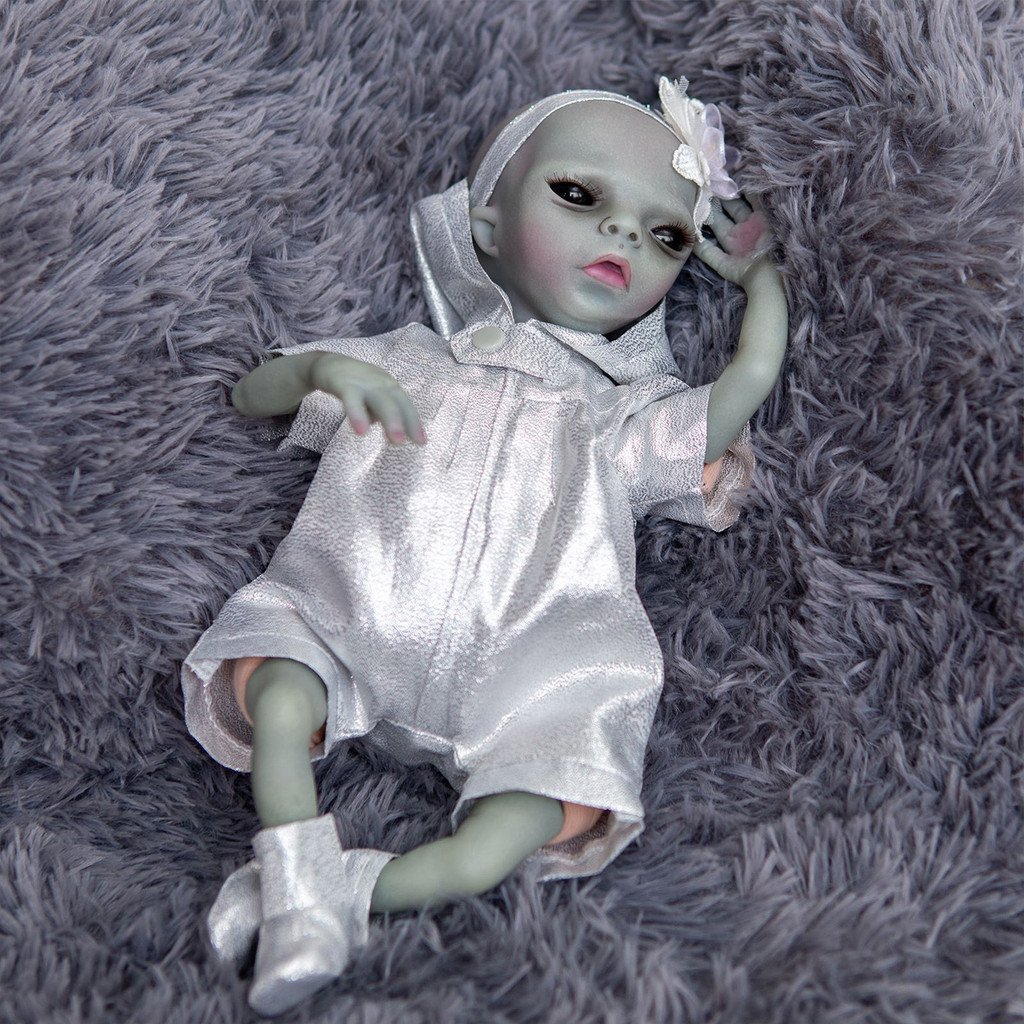 Alien Realistic Reborn Baby Doll Realistic Hand Detailed Painting Doll ...