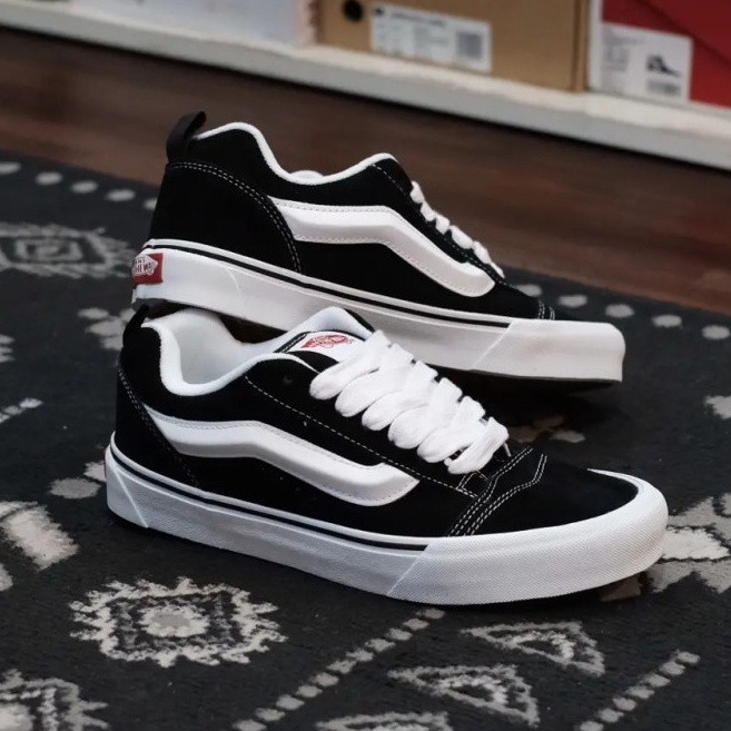 New TREND Vans Knu Skool Black True White Unisex/Hypebeast Oldskool ...