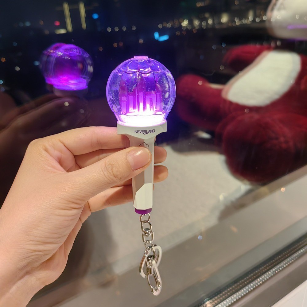 Kpop Idol (G)I-DLE YUQI SOYEON Fluorescent Stick Key Chain Small Light ...